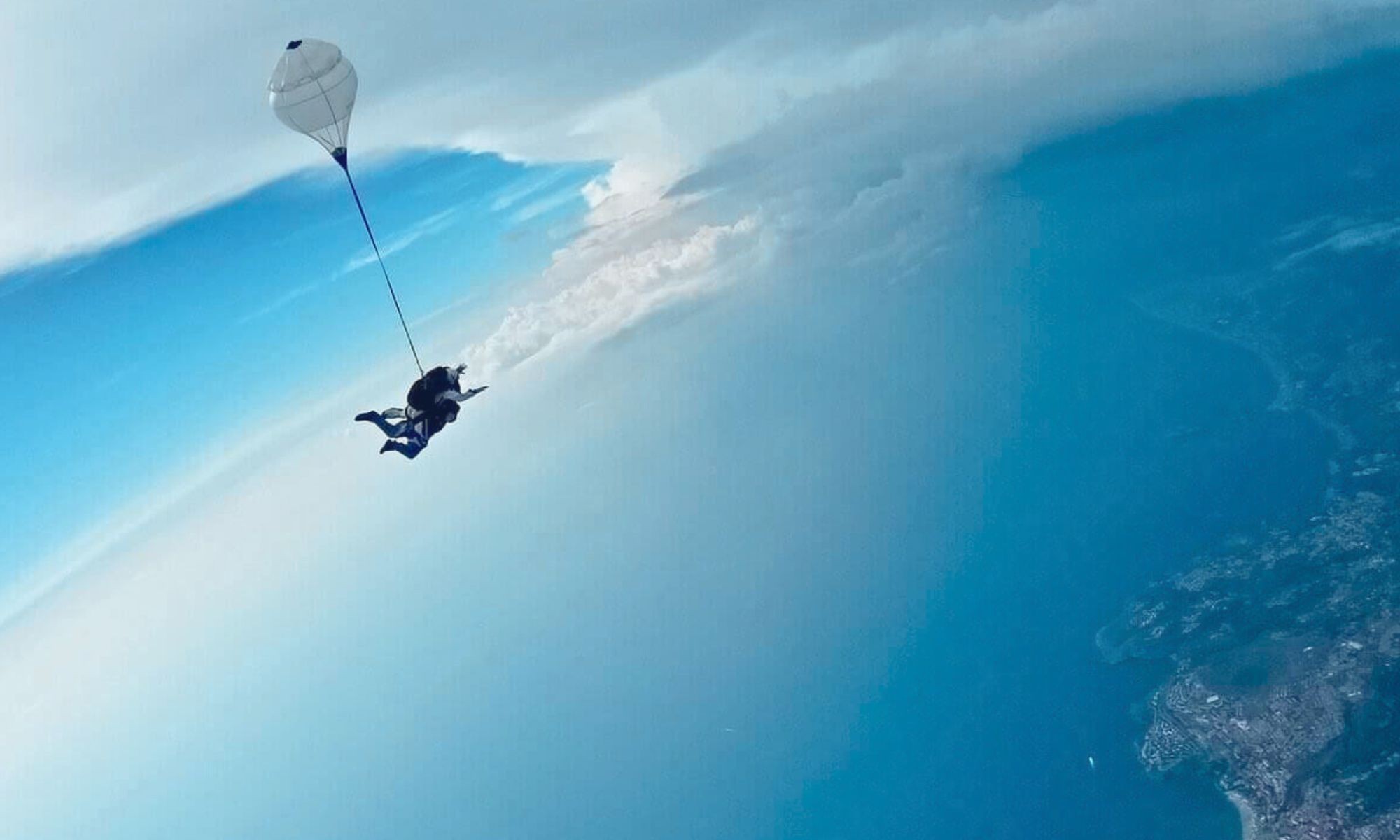 Tandem Skydive jump from 4500m in Amalfi Coast